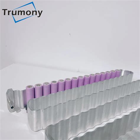 4680 Lithium Ion Battery Pack Side Direction Parallel Flow Cooling Pipe