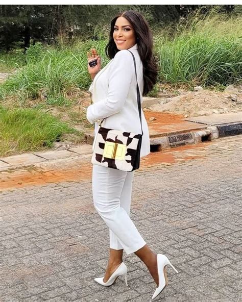 Bright I Used To Wonder Why Linda Ikeji Doesnt Have Celebrity Friends Despite Being A Media