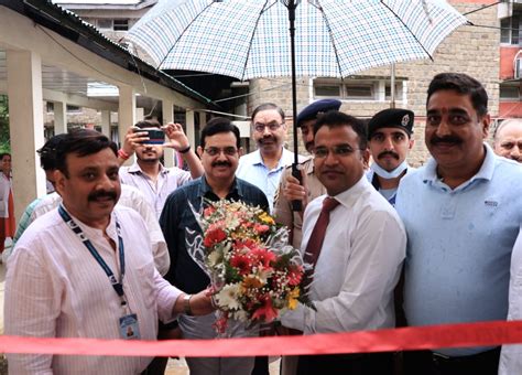 उपायुक्त काँगड़ा डॉ० निपुण जिंदल ने धर्मशाला जोनल हॉस्पिटल में नए केंटीन भवन का शुभारंभ किया