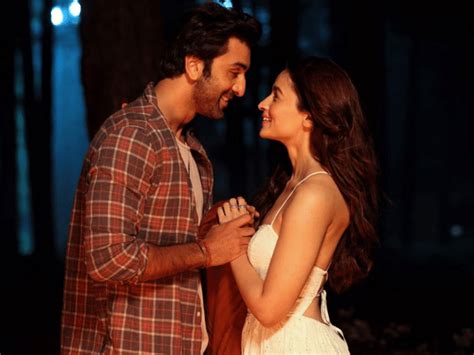 Ranbir Kapoors ‘love At First Sight Comment With 9 Year Old Alia Bhatt Resurfaces Netizens