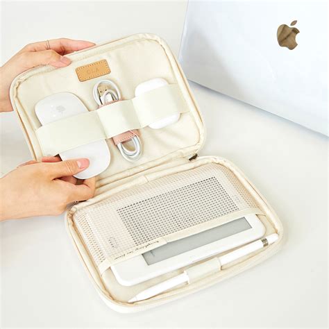 올라 올라 베이직 레더 케이블 파우치 내추럴 이북리더기 케이블 충전기 마우스 수납 위시버킷