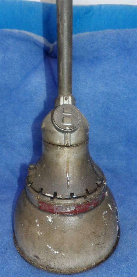Killark Hp 2 200 200a 250v Explosion Proof Light Fixture 1 Year Warranty Integrity Electric