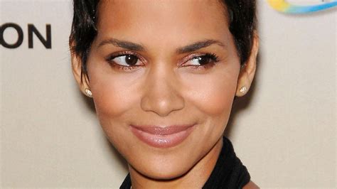 Halle Berry No Makeup
