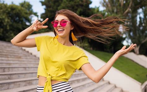 Ці чотири знаки Зодіаку накриє радістю та натхненням кому пощастить найближчими днями Читайте