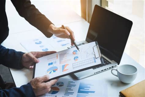 Create Excel Graphs Pivot Tables Dashboards Formatting And Macros