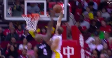 The Only Way To End 2017 Is An Alex Caruso Poster Dunk