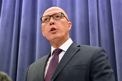 Dutton Commends Anastasios Tamis Book On The History Of Cypriot Migration To Australia Neos