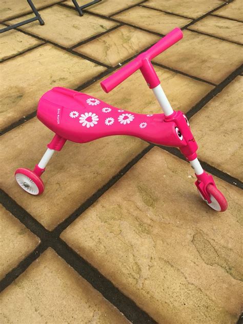 Scuttlebug pink fold up in IG Redbridge für zum Verkauf Shpock DE