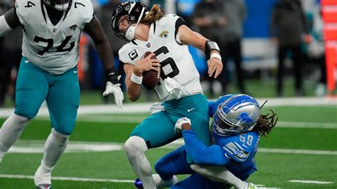 Jaguars Trevor Lawrence Writhes In Pain After Taking Scary Hit Vs Lions Fox News