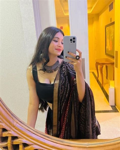 [1199 ] Girls Dp Images Photos Pics Pictures And Wallpapers 2025