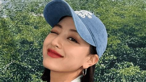 Twice Singer Jihyo Shares Swimsuit Photo Saying Still Summer — Celebwell