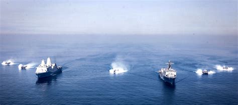 113 Best Lcac Images On Pholder Warship Porn Military Porn And