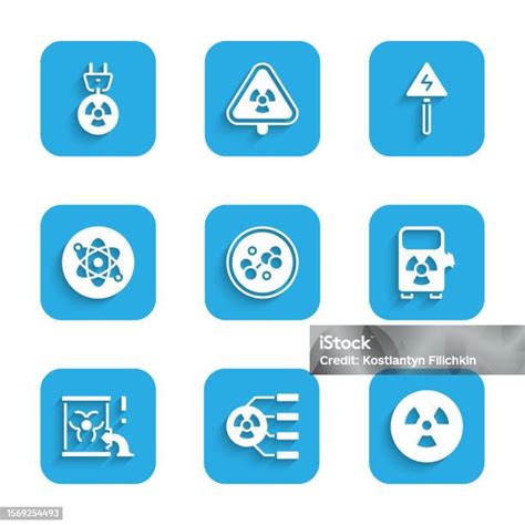 분자 방사성 전기 자동차 충전소 폐기물 배럴 원자 고전압 기호 및 방사선 전기 플러그 아이콘을 설정합니다 벡터 건축물에 대한 스톡 벡터 아트 및 기타 이미지 Istock