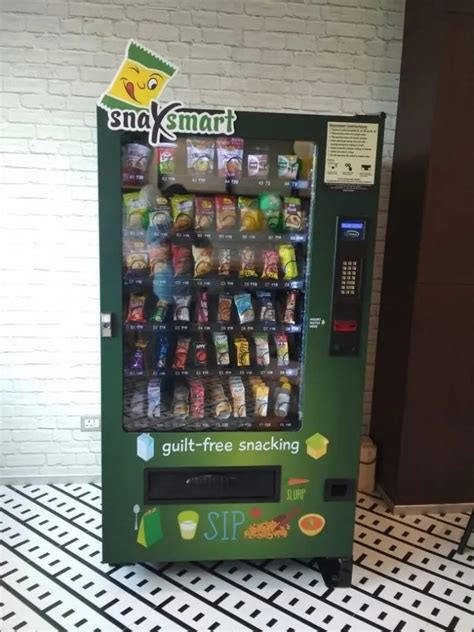 Automatic Snacks Digital Vending Machine At ₹ 190000piece In New Delhi Id 23316342733