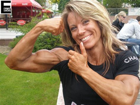 Pin By Cassidy Johnsen On Fit And Muscular Bodybuilding Women