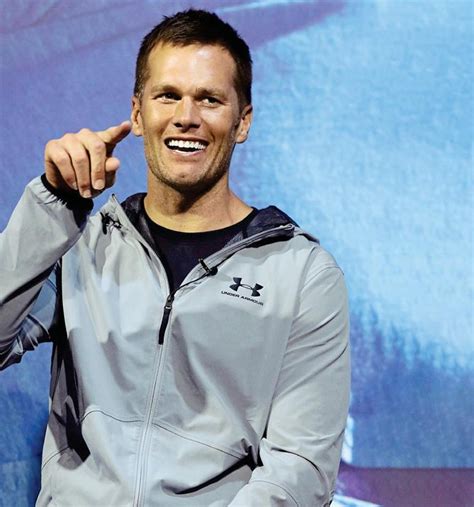 Irina Intercepts Tom Bradys Pass Globe Us Celebrity Read This