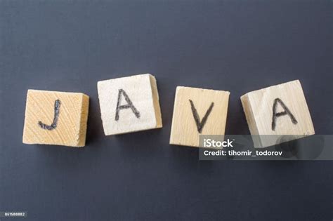 Java 나무 조각 개념 근접 사진 Java 프로그래밍 언어에 대한 스톡 사진 및 기타 이미지 Java 프로그래밍 언어