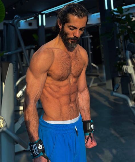 ‎نوید پورفرج‎ Navidpourfaraj • Instagram Photos And Videos