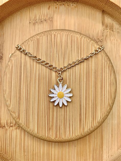 Gold Daisy Necklace Gold Daisy Flower Necklace Flower Necklace