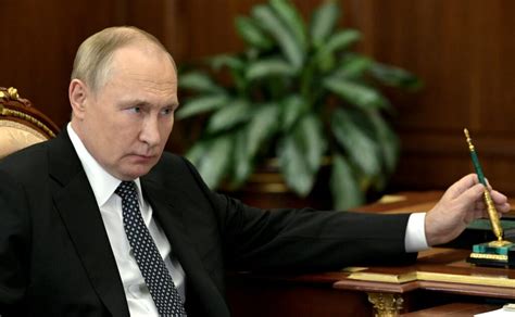 Ukraine tried to kill Putin with 'kamikaze' drone, report claims