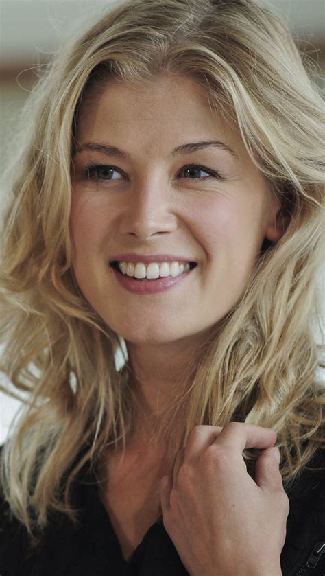 Rosamund Pike Wallpaper 4k Hd Id12015