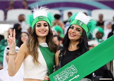 حركة الحرية والتغيير نساء عاريات في شوارع السعودية