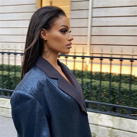 Image Of Fanny Neguesha