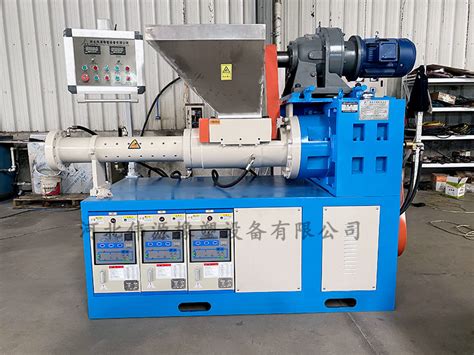 硅橡胶挤出机 密封条挤出机 滤胶机 河北伟源橡塑设备有限公司