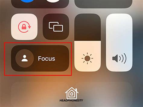 AirPods Keep Pausing 7 Main Causes And How To Solve Them Quickly Headphonesty