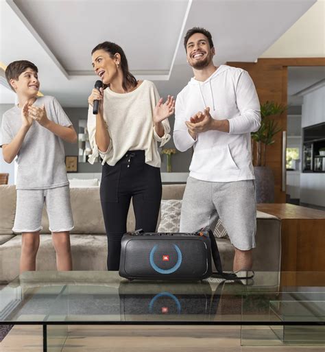 Jbl Partybox On The Go Speaker Portabel W Dengan Baterai Jam Harga Jutaan Rupiah