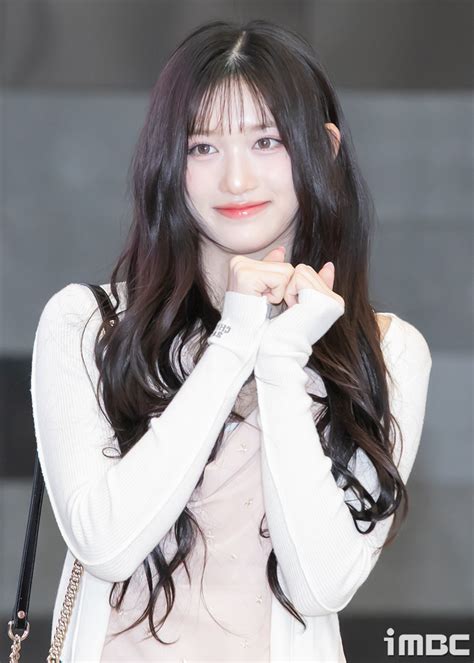 [포토] 아이브 이서 완전 소중한 막내