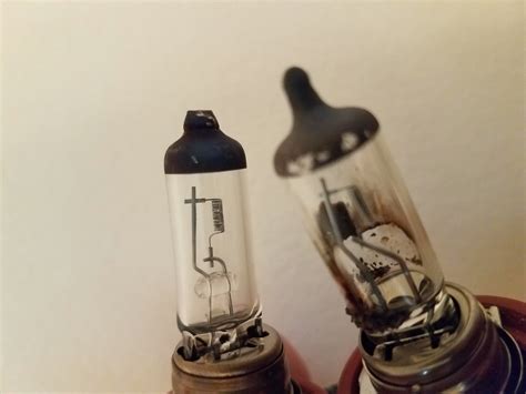 Headlight Housing Damage After Replacing Halogen Bulb : r/MechanicAdvice