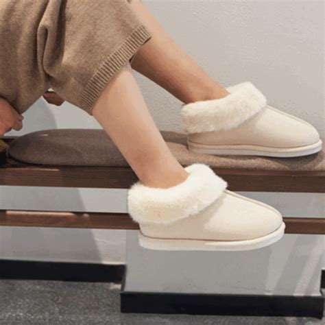 남녀공용 폭신 퍼 스웨이드 방한화 발목 털슬리퍼 털실내화 거실화 겨울 털신 5color 에이블리