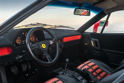 Rm Sothebys Pone A La Venta Una Ferrari 288 Gto Con Menos De 8000 Km