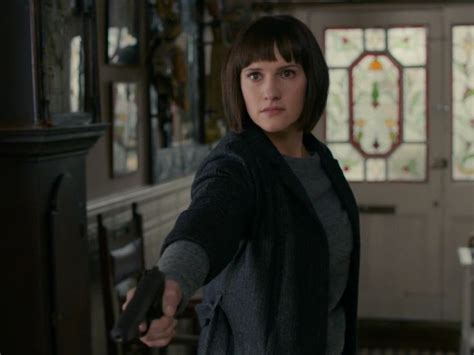 Ruth Bradley Humans Beautiful Actresses Wardrobe Architect Human