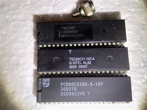 Something A Bit Older Than Usual The Intel 8031 8 Bit Cpu From 1980 These Are Manufactured By