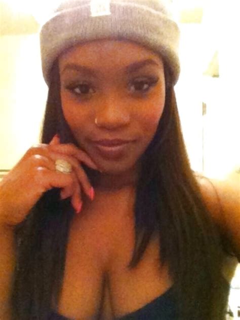 Iphone Posing Shesfreaky