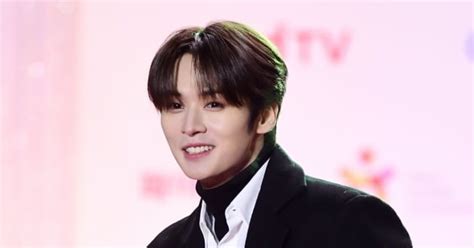 [포토] 스트레이 키즈 리노 귀여운 미소~ 2022 Sbs 가요대전