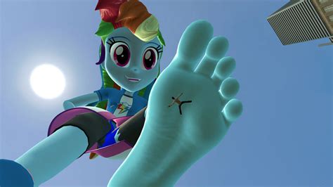 Big Rockin Rainbow Dash Giantess Version D By Rockinrainbowdasheqg
