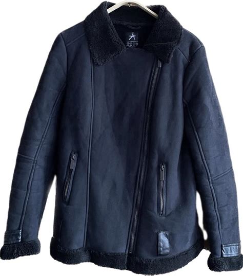 Дублянка розмір 36 — ціна 1000 грн у каталозі Дублянки Купити жіночі речі за доступною ціною на