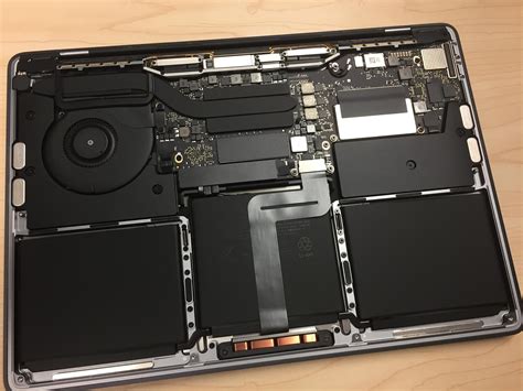 Base Model Of Macbook Pro Ssd Isnt Just Super Fast It Is Also User Replaceable