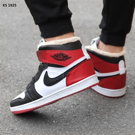 Популярні кросівки nike air jordan 1 retro найк аір джордан 1 ...