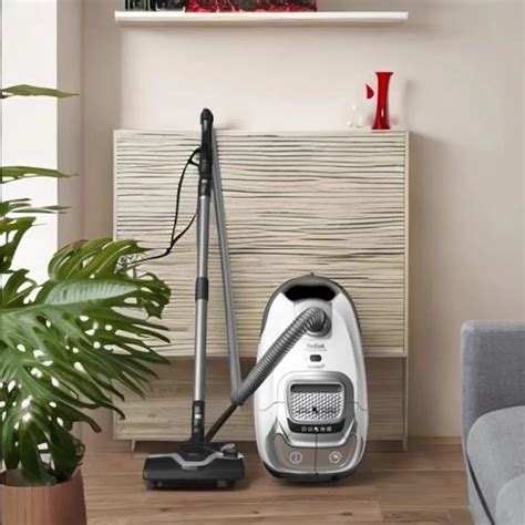 Пылесос с пылесборником Tefal Silence Force TW7487EA, цена 25999.00 руб ...