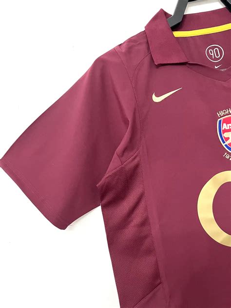 05 06 Arsenal Henry 14 Bergkamp 10 Pires 7 Fabregas 15 Retro Jersey