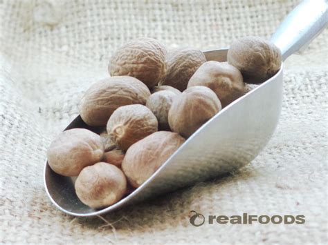 Nutmegs Whole From Real Foods Buy Bulk Wholesale Online