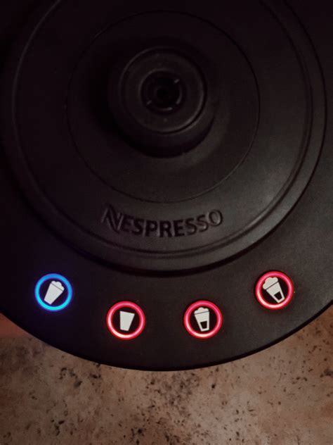 Обзор Nespresso Aeroccino 4: удобный капучинатор / Техника для дома ...