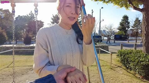 結婚して20年、平凡な生活を送る主婦。最近、年齢を重ねるごとに心が冷めていくのを感じる・・・もう一度だけの頃のようにキスしただけでドキドキする 結婚して20年、平凡な生活を送る主婦。最近、年齢を重ねるごとに心が冷めていくのを感じる・・・もう一度だけの頃のようにキスしただけでドキドキする