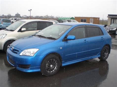 Toyota Corolla RUNX Pictures