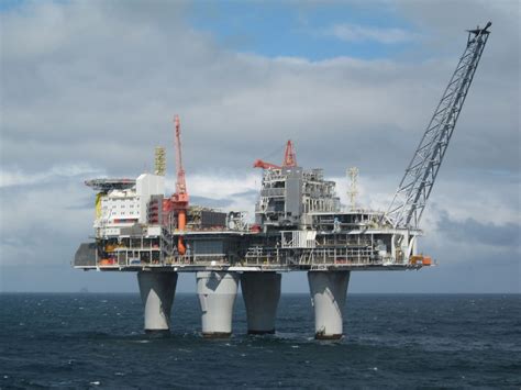 Natural Gas Processing Extraction Refining Britannica