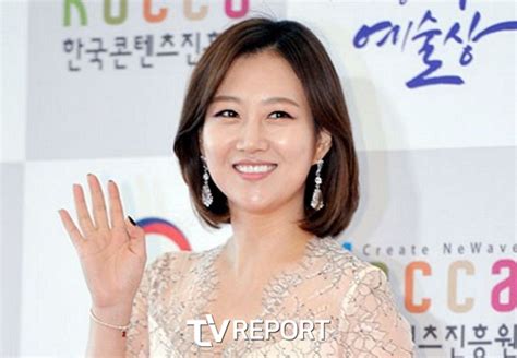 트로트 여왕 장윤정 립싱크 논란까지팬들 걱정